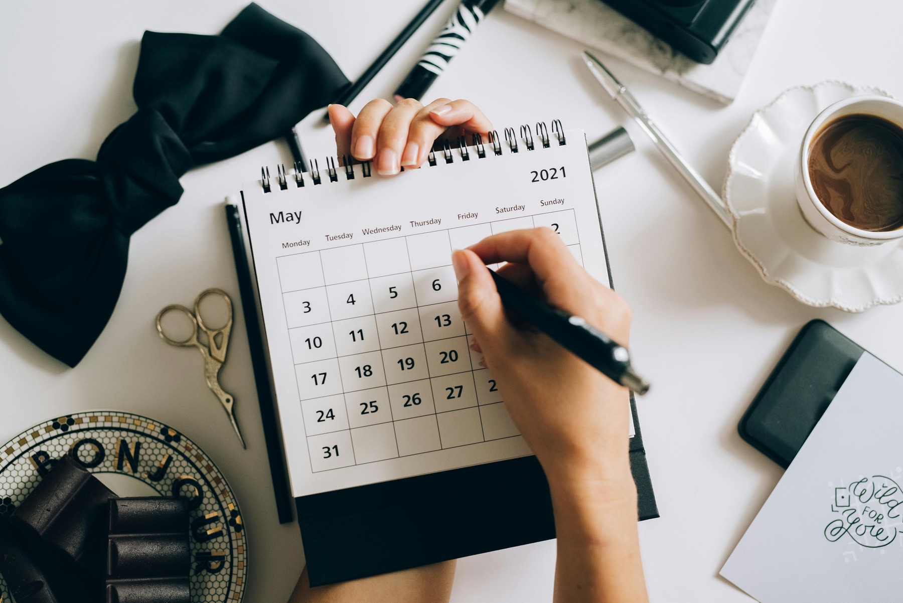 The Benefits of Scheduling Tools vs. Paper Calendars for Better Time ...
